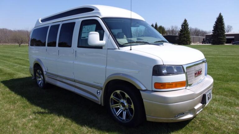 Chevy GMC Summit White - Explorer Van