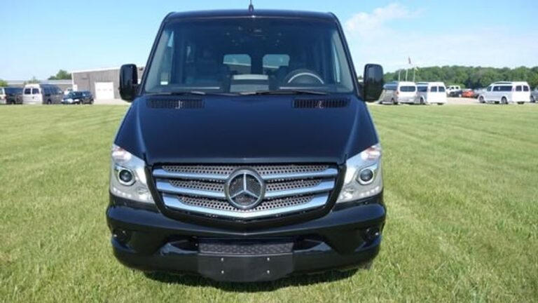 Mercedes-Benz Sprinter Obsidian Black Metallic - Explorer Van